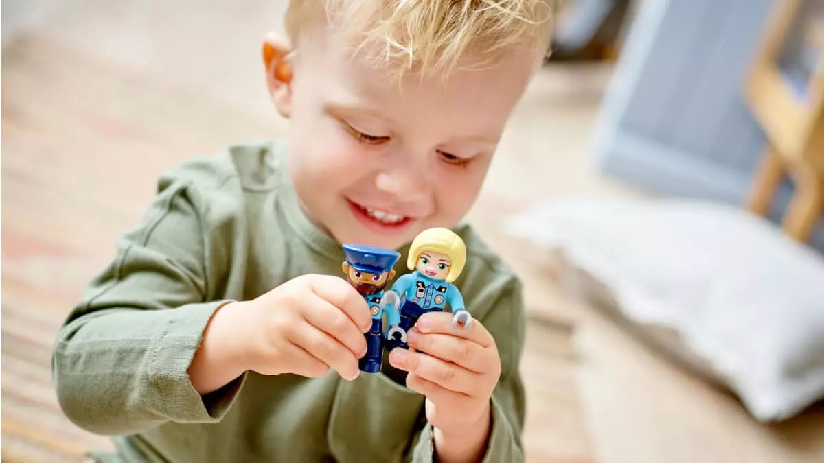 Light up your little one’s imagination with the LEGO®DUPLO® Police ...