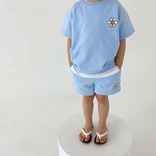 Cute, colourful sets | Kiindred